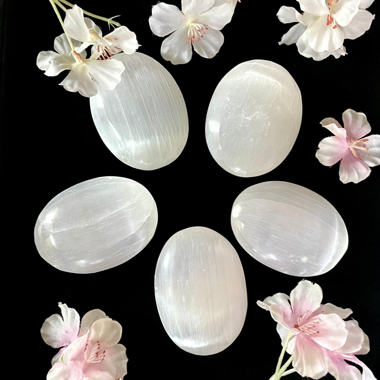 Selenite Palmstone (Angelic Protection)