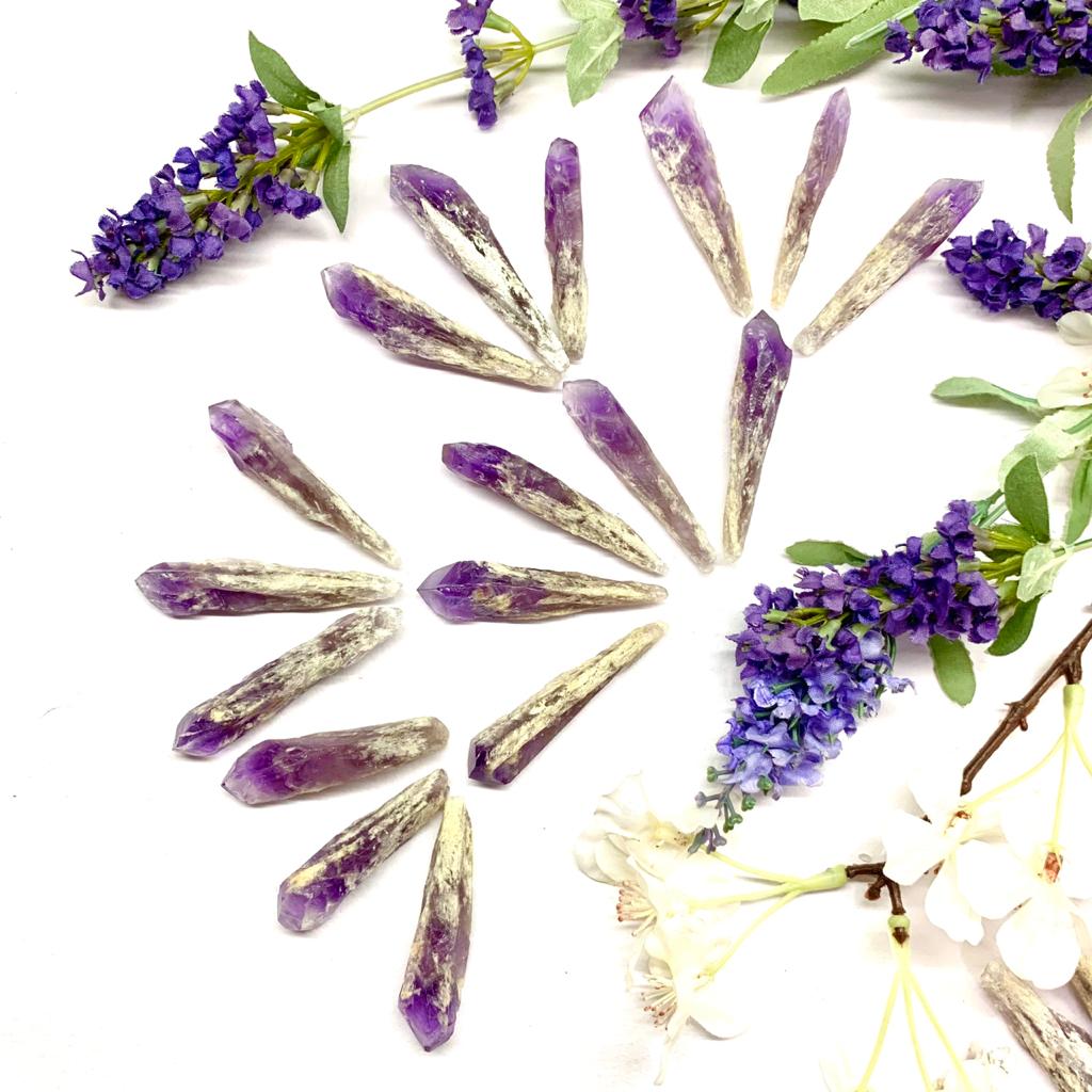 Natural Pointers in Amethyst Buy Crystals online